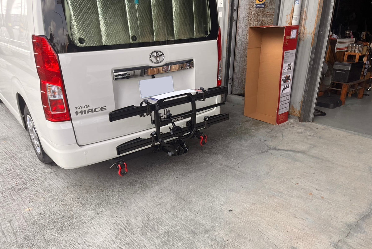 車款實裝系列》TOYOTA HiAce：安裝OnRamp 電動輔助車 拖車式攜車架 – Yakima-Taiwan